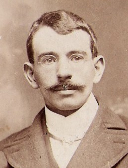 How to Turn Dry Facts Into Stories - Treasure Chest of Memories